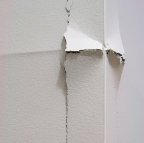 How to Repair Drywall Cracks | Networx