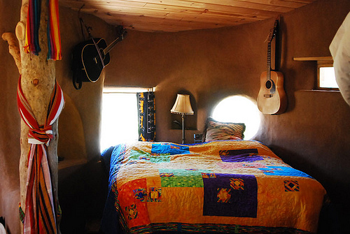 Building a Cob House in a Day | Networx