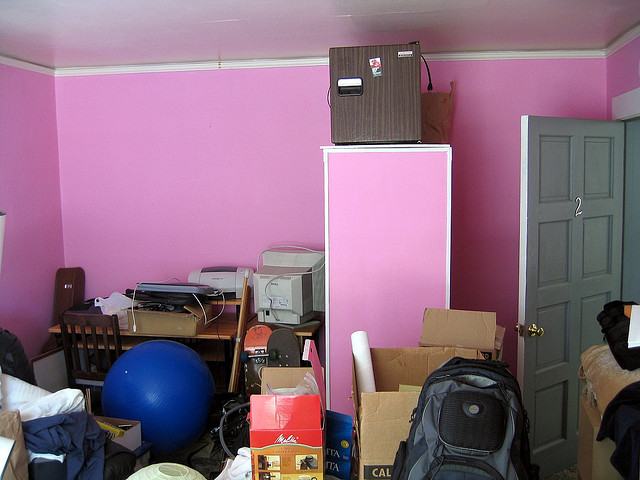 9 Simple Steps to Declutter and Reclaim Your Junk Room | Networx